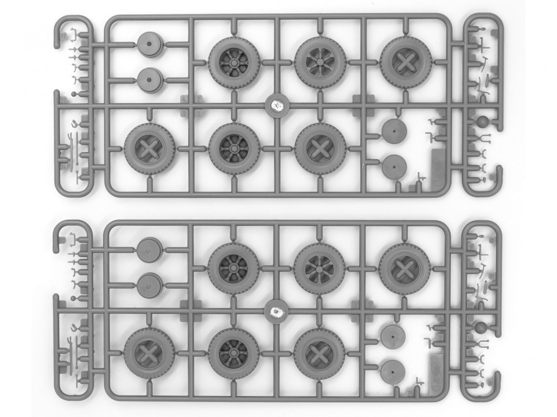 ICM 1:35 Henschel 33 D1 Kfz.72 Radio Communication Truck 35467