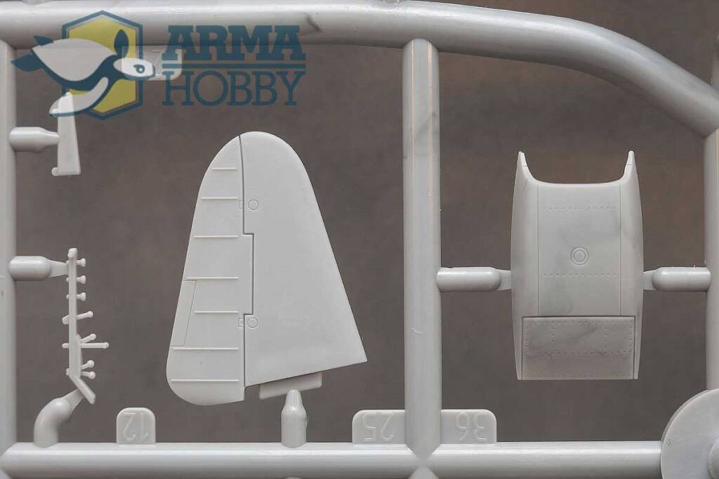 ARMA HOBBY 1:72 Yakovlev Yak-1b, Model Kit ARH-70028