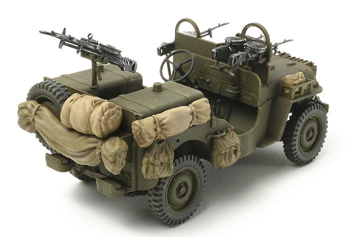 Tamiya 1:35 SAS Car 1944 w/ Figures 25423