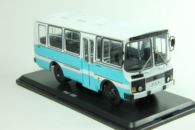 SSM 1:43 PAZ-3205 SSM4002
