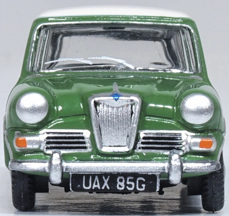 Oxford 1:76 Riley Elf Mk.III Green / Old English White Riley Elf 76RE003