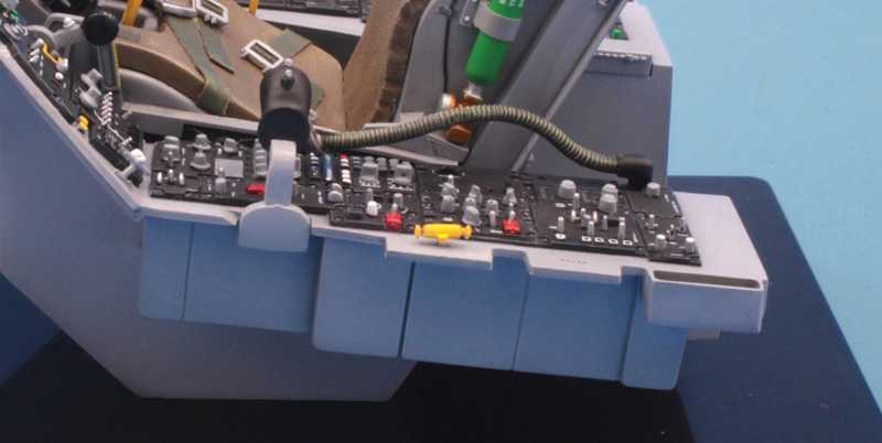 Italeri 1:12 Lockheed Martin F-16 Cockpit 2990