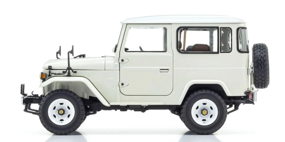 Kyosho 1:18 Toyota Land Cruiser 40 Van (BJ42V) 1980 (White) KS08971W
