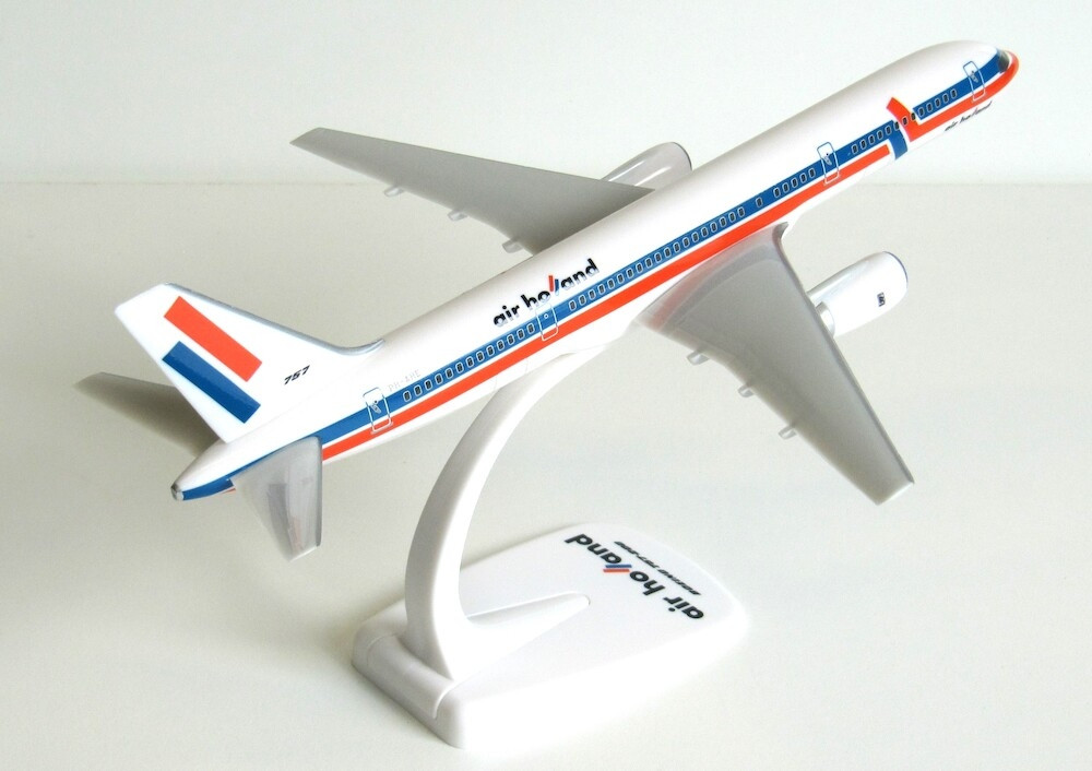 PPC Holland 1:200 Boeing 757-27B, Air Holland (Snap-Fit) PPC223342