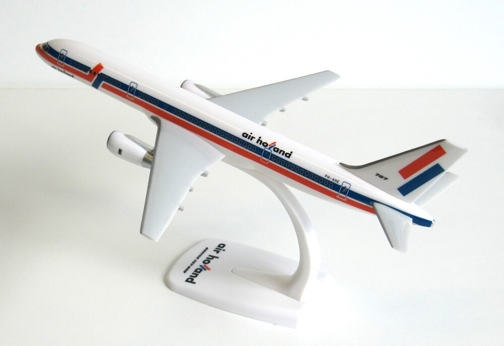 PPC Holland 1:200 Boeing 757-27B, Air Holland (Snap-Fit) PPC223342